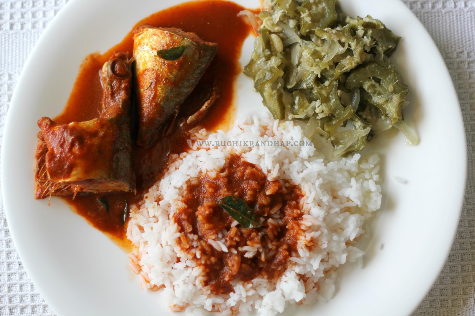 Mangalorean Plated Meal Series - Boshi#6 - Bangude Puli Munchi, Gosalem ...
