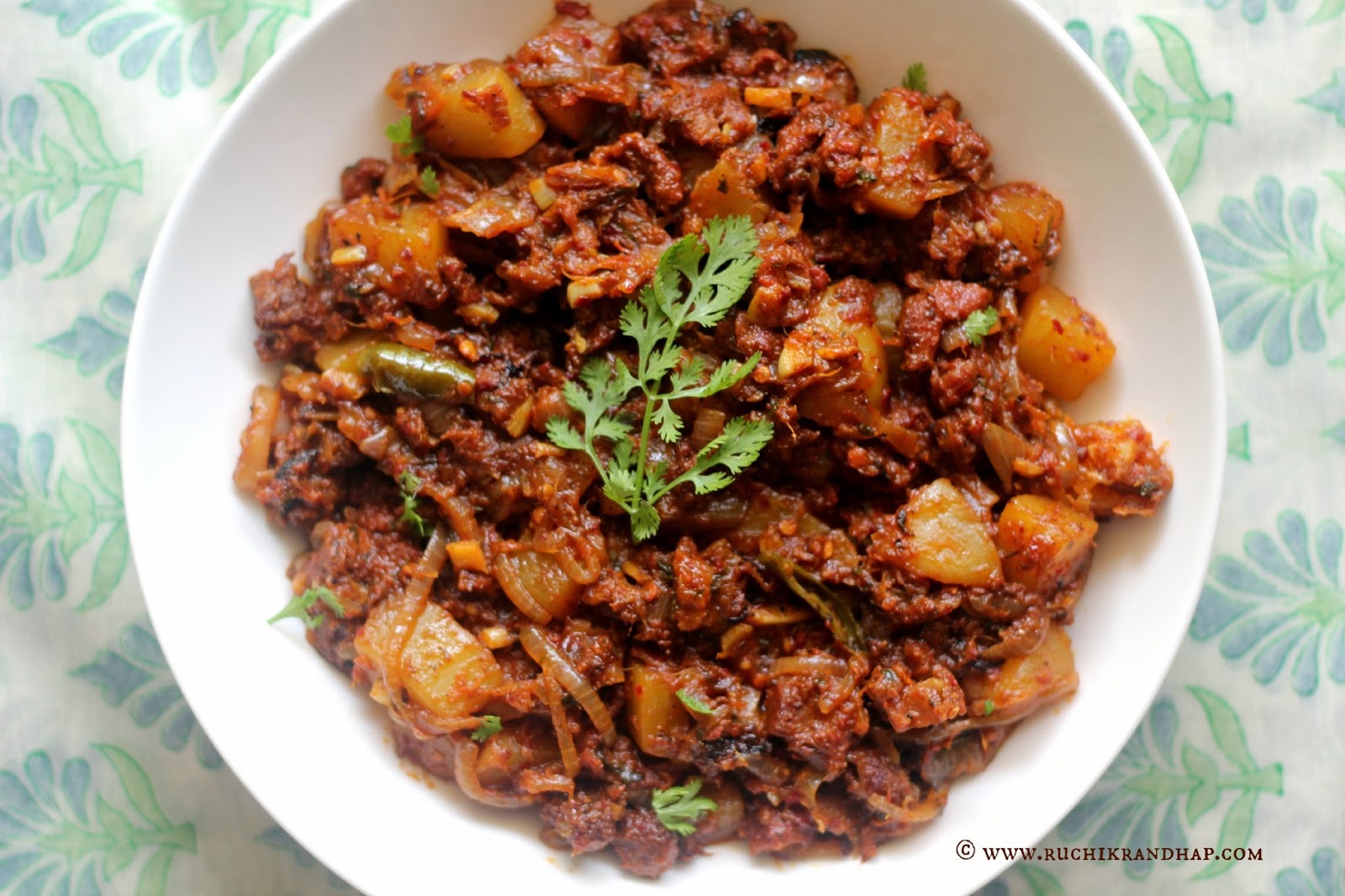 Choriz Bafat ~ Goan Sausages with a Mangalorean Twist! - Ruchik Randhap