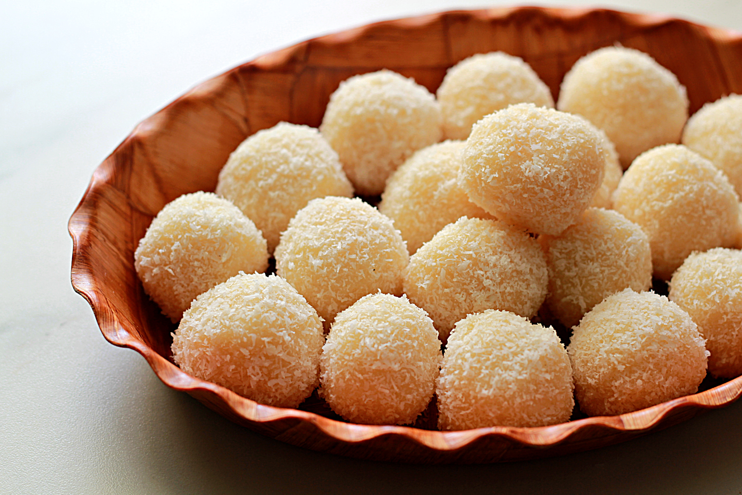 Coconut Laddoo with Condensed Milk + Video! - Ruchik Randhap
