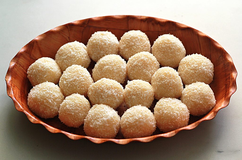 Coconut Laddoo with Condensed Milk + Video! - Ruchik Randhap