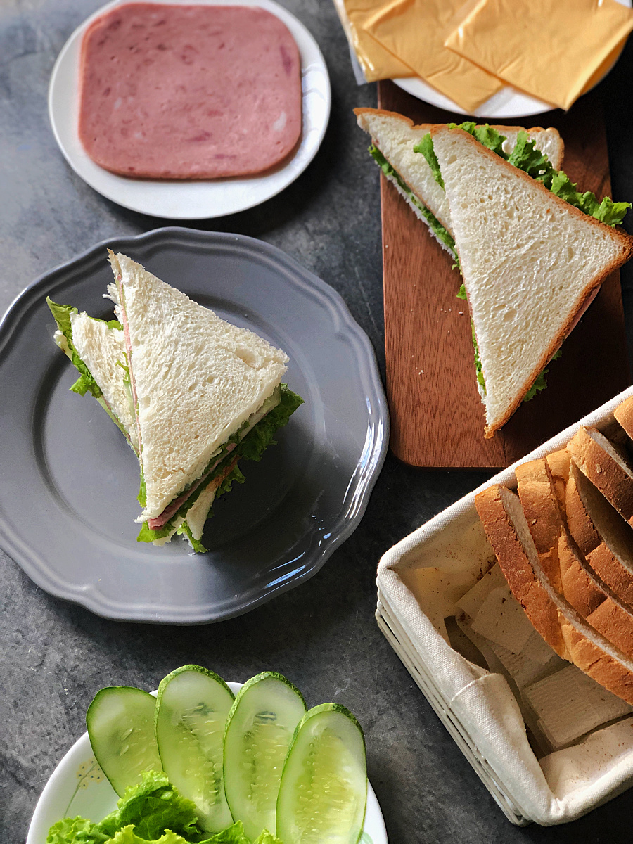 Ham Sandwich - Ruchik Randhap